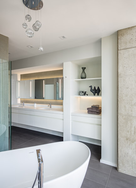 Streeterville Bath - Vesta