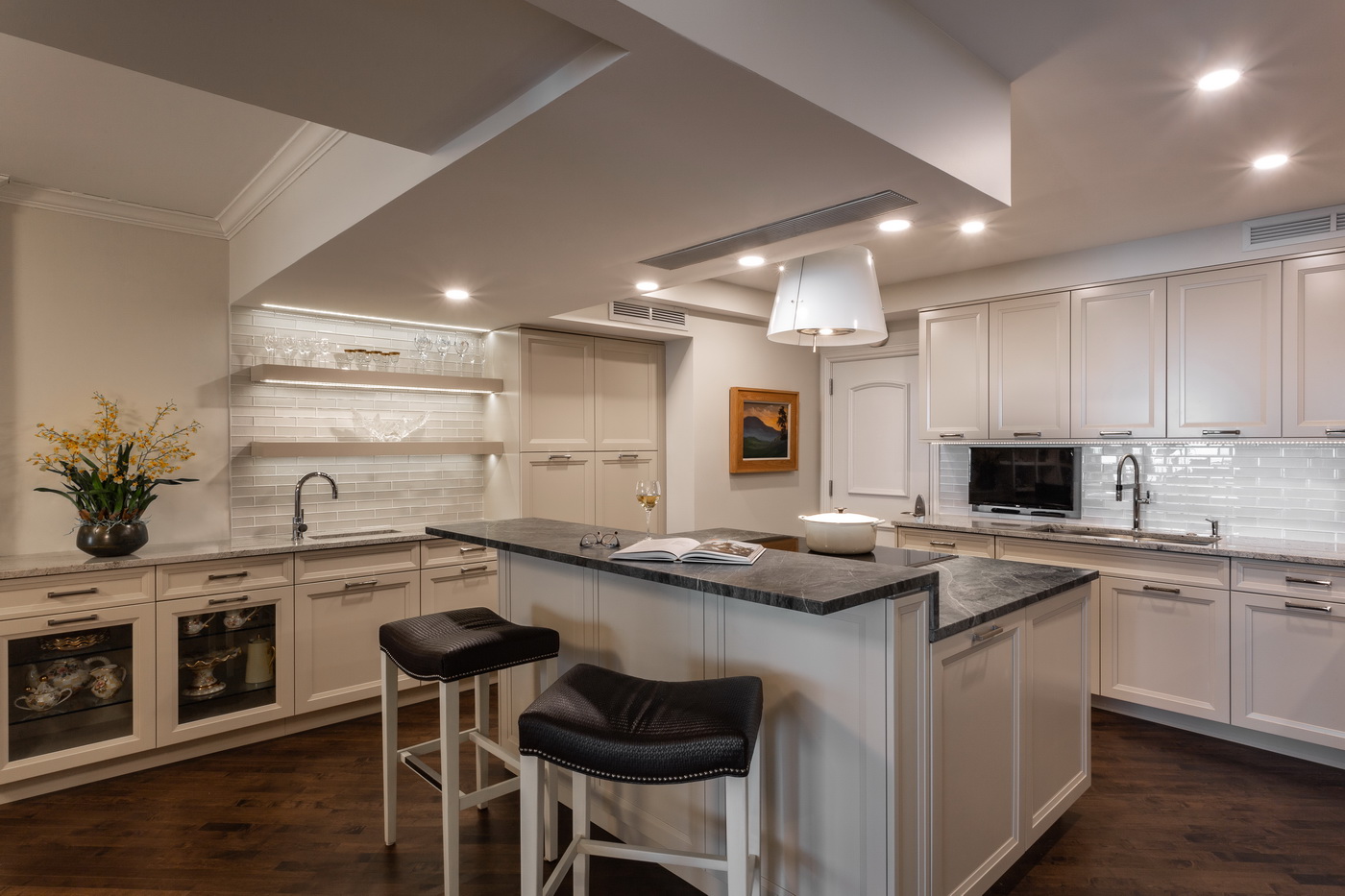 Wilmette Mid Rise Kitchen - Vesta