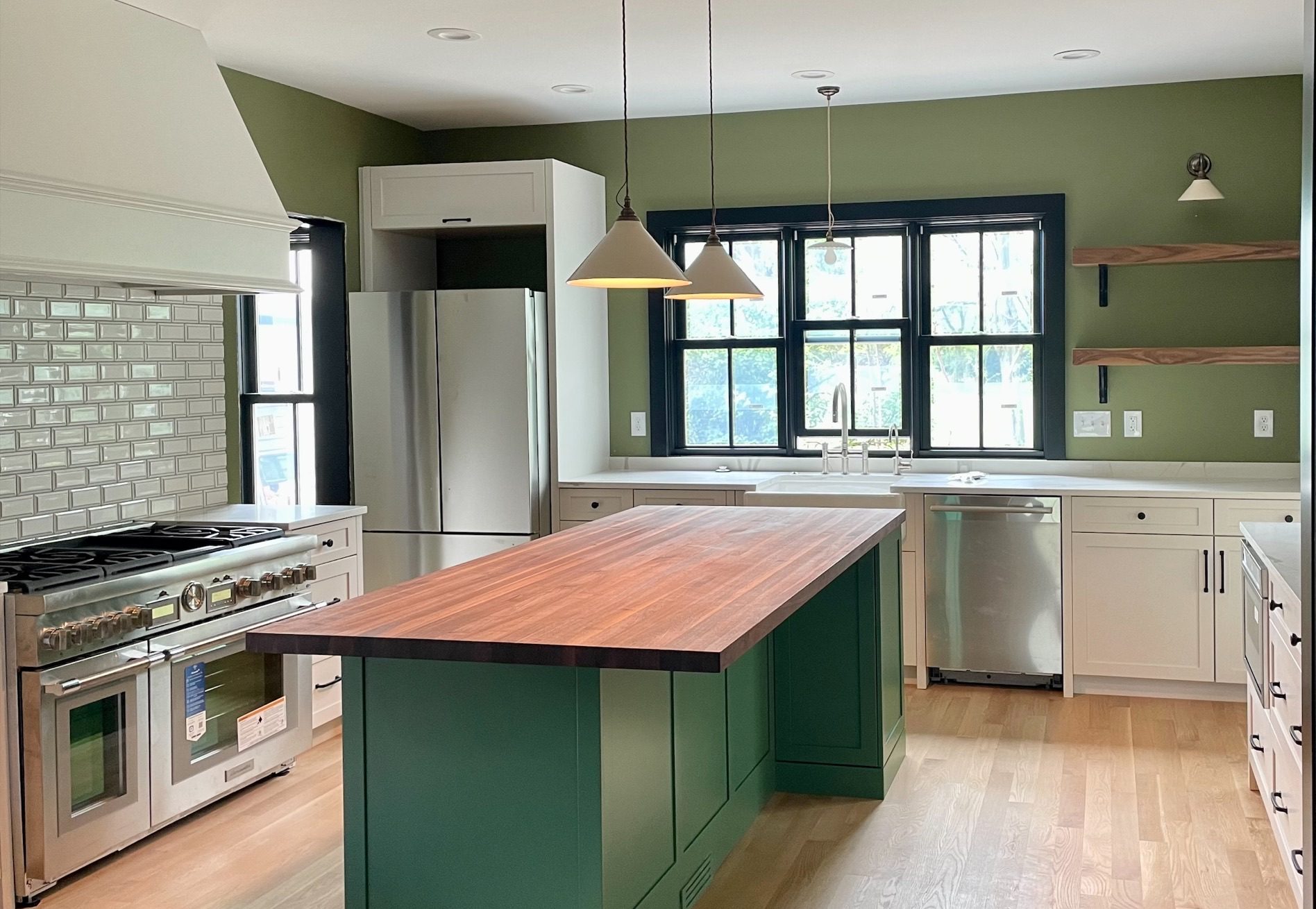 Indiana Farmhouse Kitchen - Vesta